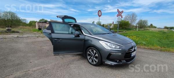 Pelēks Citroen DS 2013 Daugavpils, ar dzinēja tilpumu 2.00 L un nobraukumu 212 tūkst. km par 4900 €, foto 1 vietnē AUTOMOTO.COM.LV