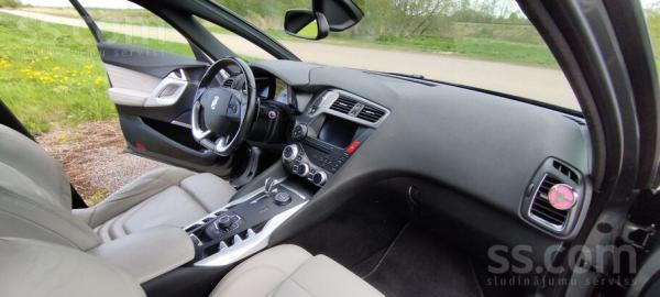 Pelēks Citroen DS 2013 Daugavpils, ar dzinēja tilpumu 2.00 L un nobraukumu 212 tūkst. km par 4900 €, foto 9 vietnē AUTOMOTO.COM.LV