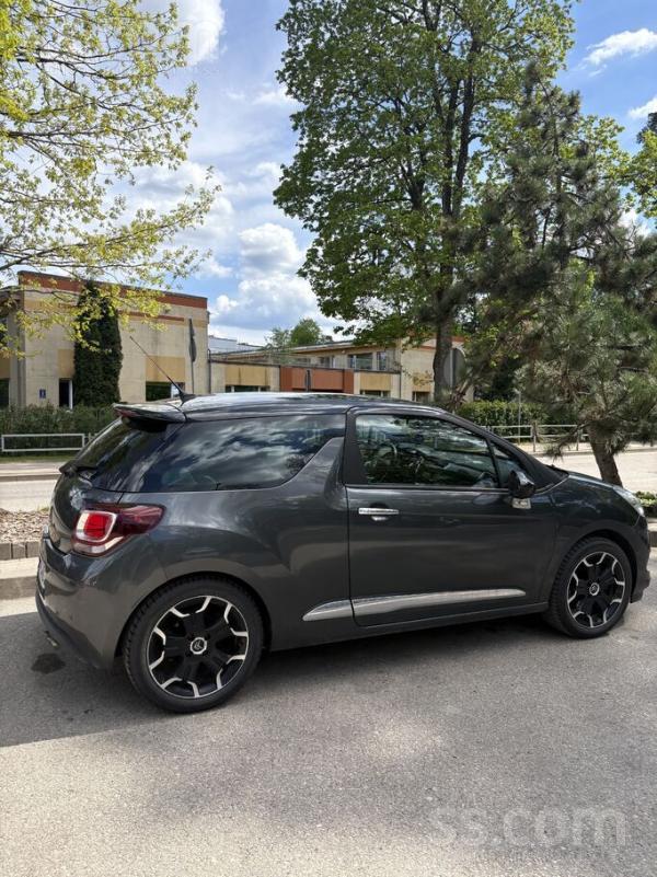 Pelēks Citroen DS 2013 Ogre, ar dzinēja tilpumu 1.20 L un nobraukumu 172 tūkst. km par 4700 €, foto 4 vietnē AUTOMOTO.COM.LV