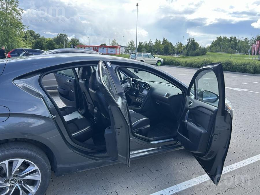 Pelēks Citroen DS 2013 Rīga, ar dzinēja tilpumu 1.60 L un nobraukumu 154 tūkst. km par 5400 €, foto 9 vietnē AUTOMOTO.COM.LV