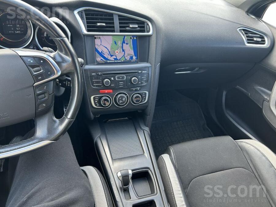 Pelēks Citroen DS 2013 Rīga, ar dzinēja tilpumu 1.60 L un nobraukumu 154 tūkst. km par 5400 €, foto 11 vietnē AUTOMOTO.COM.LV