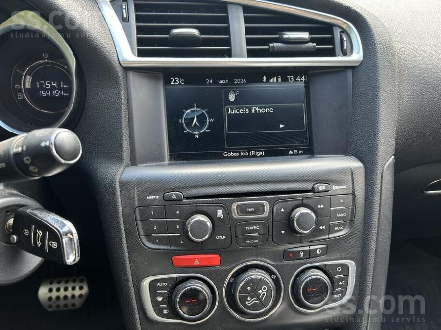 Pelēks Citroen DS 2013 Rīga, ar dzinēja tilpumu 1.60 L un nobraukumu 154 tūkst. km par 5400 €, foto 15 vietnē AUTOMOTO.COM.LV