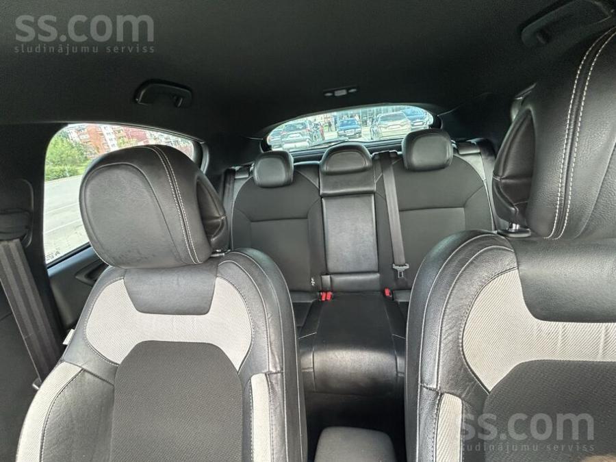 Pelēks Citroen DS 2013 Rīga, ar dzinēja tilpumu 1.60 L un nobraukumu 154 tūkst. km par 5400 €, foto 19 vietnē AUTOMOTO.COM.LV