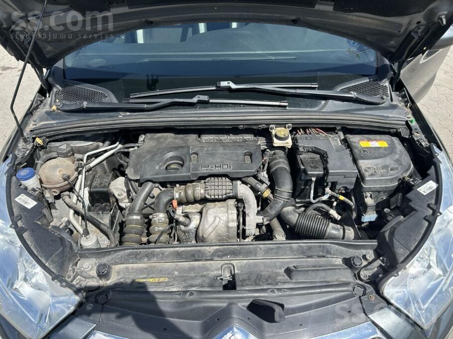 Pelēks Citroen DS 2013 Rīga, ar dzinēja tilpumu 1.60 L un nobraukumu 154 tūkst. km par 5400 €, foto 23 vietnē AUTOMOTO.COM.LV