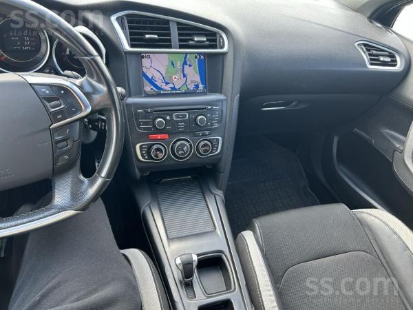 Серый Ситроен ДС 2013 в Рига, объемом двигателя 1.60 л и пробегом 154 тыс. км за 4830 €, фото 10 на AUTOMOTO.COM.LV