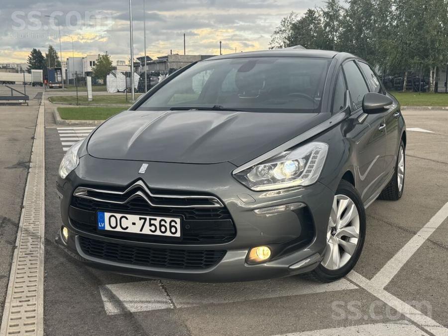 Pelēks Citroen DS 2013 Rīga, ar dzinēja tilpumu 2.00 L un nobraukumu 241 tūkst. km par 5500 €, foto 4 vietnē AUTOMOTO.COM.LV