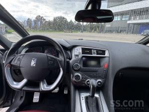 Pelēks Citroen DS 2013 Rīga, ar dzinēja tilpumu 2.00 L un nobraukumu 241 tūkst. km par 5500 €, foto 23 vietnē AUTOMOTO.COM.LV
