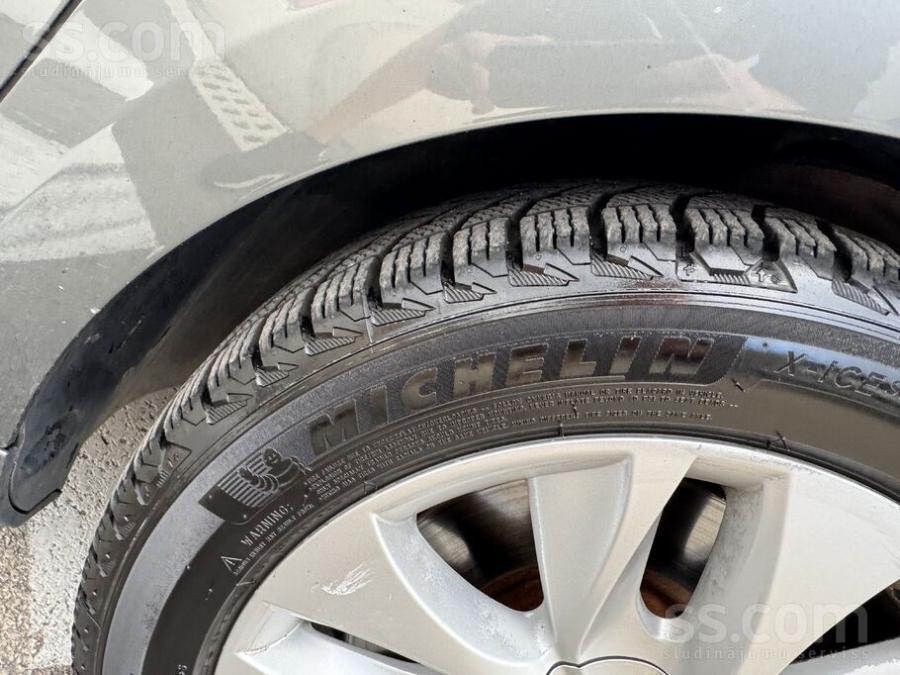 Pelēks Citroen DS 2013 Rīga, ar dzinēja tilpumu 2.00 L un nobraukumu 241 tūkst. km par 5500 €, foto 26 vietnē AUTOMOTO.COM.LV