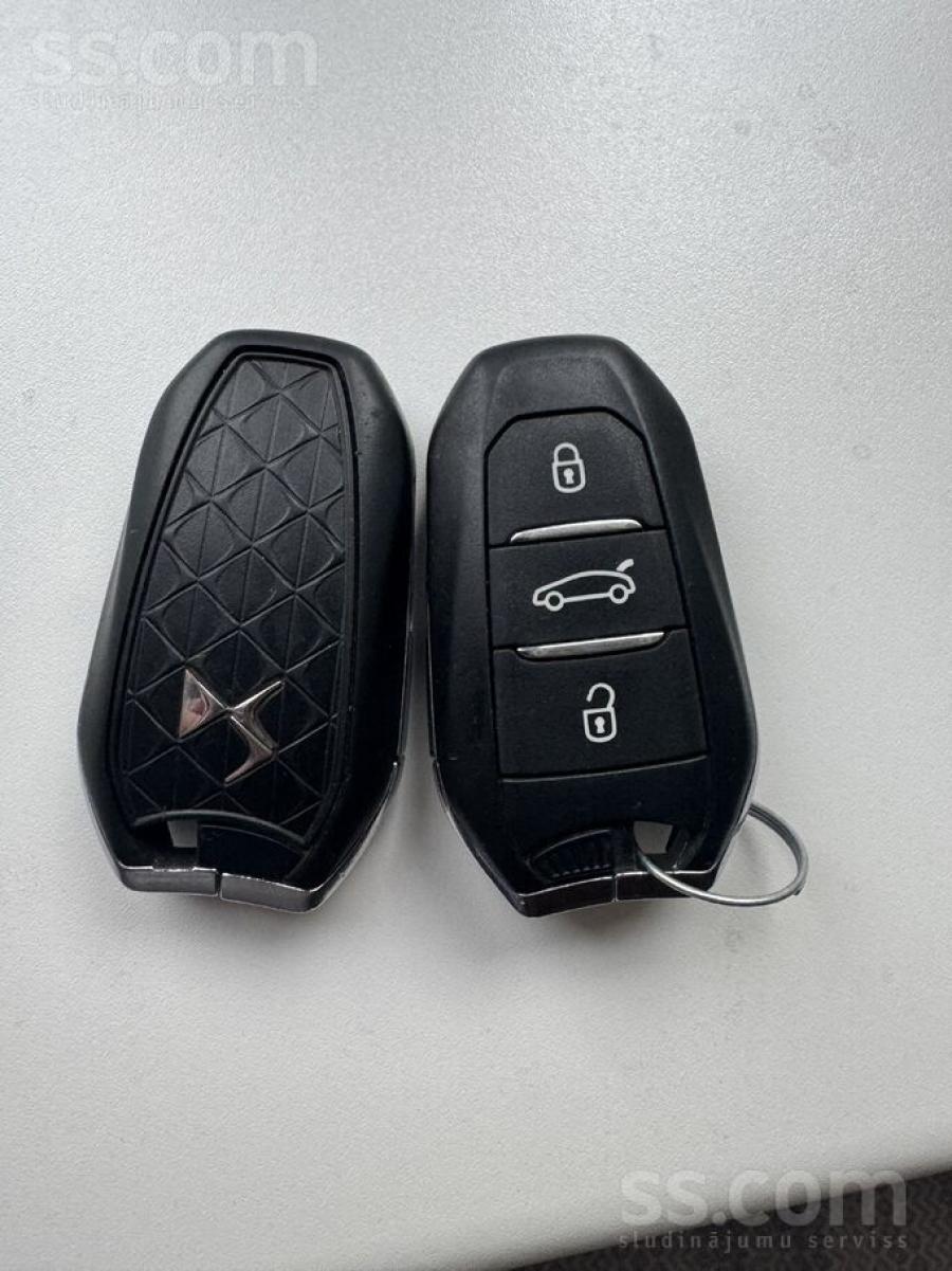 Pelēks Citroen DS 2013 Rīga, ar dzinēja tilpumu 2.00 L un nobraukumu 241 tūkst. km par 5500 €, foto 28 vietnē AUTOMOTO.COM.LV