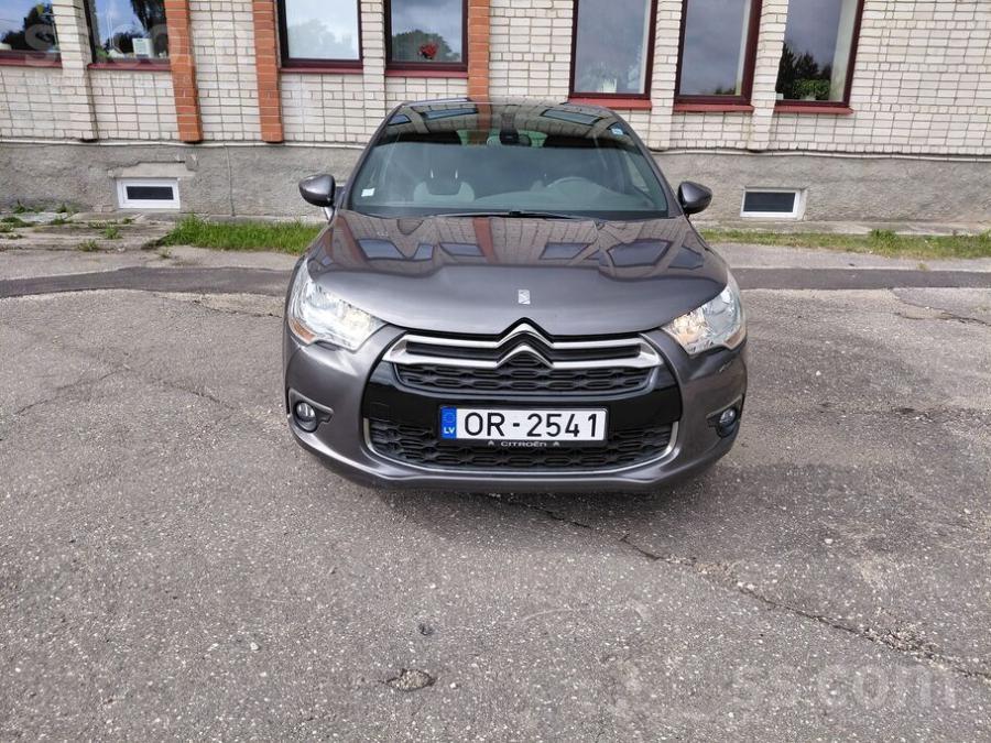 Pelēks Citroen DS 2015 Talsi, ar dzinēja tilpumu 1.60 L un nobraukumu 247 tūkst. km par 5990 €, foto 3 vietnē AUTOMOTO.COM.LV