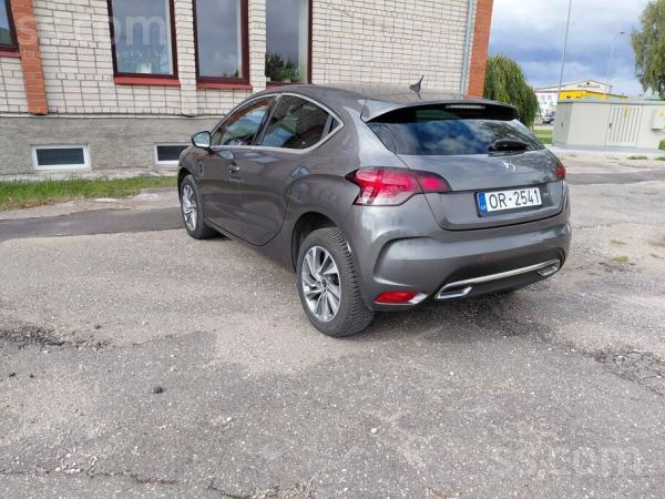 Citroen DS 2015 Talsi vietnÄ PelÄks Citroen DS 2015 Talsi, ar dzinÄja tilpumu 1.60 L un nobraukumu 247 tÅ«kst. km par 5990 ā¬, foto 5 vietnÄ AUTOMOTO.COM.LV