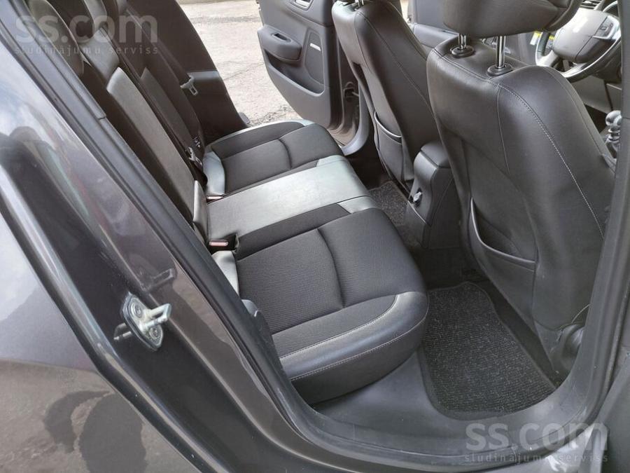 Pelēks Citroen DS 2015 Talsi, ar dzinēja tilpumu 1.60 L un nobraukumu 247 tūkst. km par 5990 €, foto 9 vietnē AUTOMOTO.COM.LV