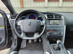 Pelēks Citroen DS 2015 Talsi, ar dzinēja tilpumu 1.60 L un nobraukumu 247 tūkst. km par 5990 €, foto 12 vietnē AUTOMOTO.COM.LV