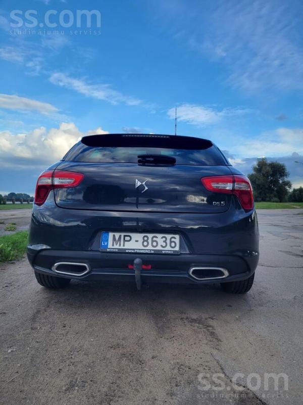 Citroen DS 2016 Rīga vietnē Pelēks Citroen DS 2016 Rīga, ar dzinēja tilpumu 1.60 L un nobraukumu 240 tūkst. km par 6999 €, foto 4 vietnē AUTOMOTO.COM.LV