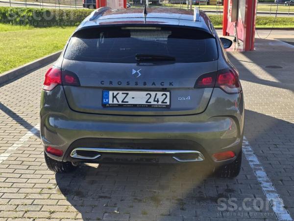 Grey Citroen DS 2017 in Riga, with an engine capacity of 1.20 L and mileage of 110 thousand km for 7500 €, photo 4 on AUTOMOTO.COM.LV