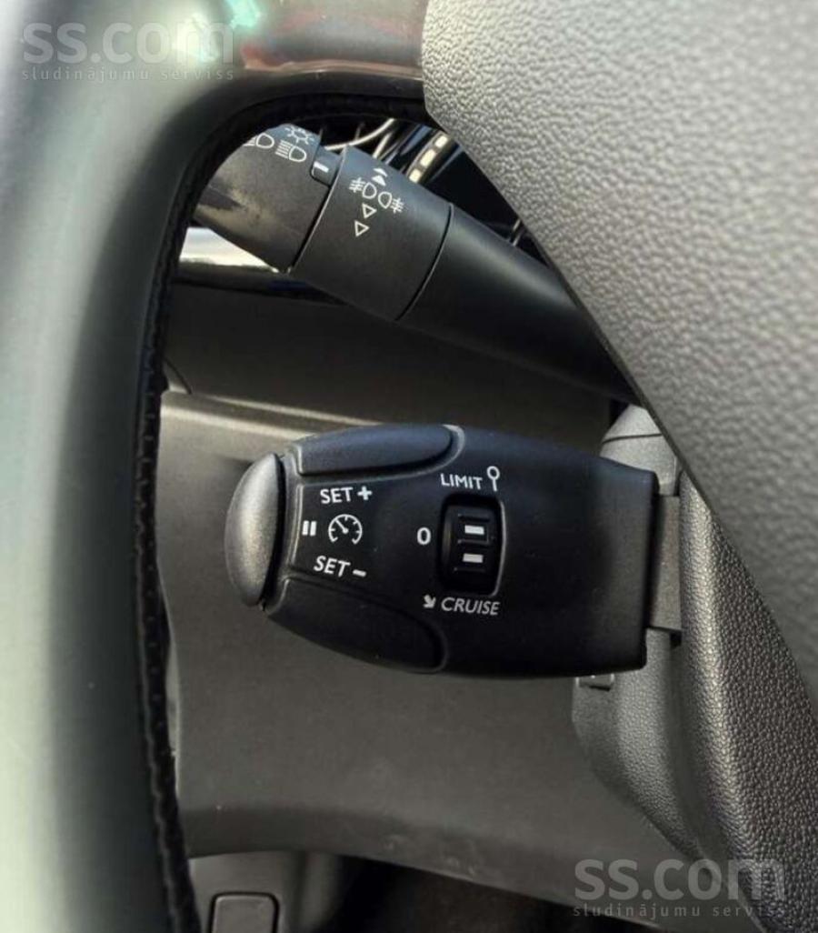 Pelēks Citroen DS 2017 Rīga, ar dzinēja tilpumu 1.20 L un nobraukumu 146 tūkst. km par 4200 €, foto 9 vietnē AUTOMOTO.COM.LV