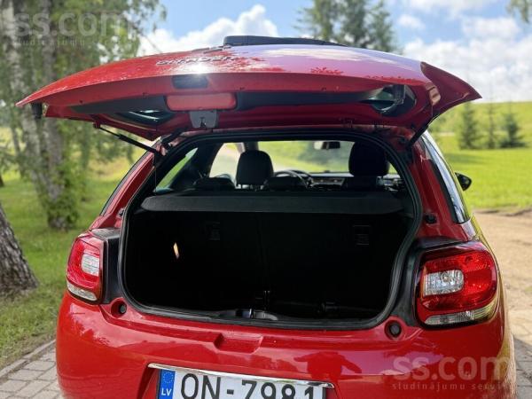 Sarkans Citroen DS 2013 Cēsis, ar dzinēja tilpumu 1.60 L un nobraukumu 173 tūkst. km par 3100 €, foto 8 vietnē AUTOMOTO.COM.LV