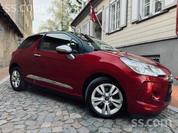 Red Citroen DS 2010 in Riga, with an engine capacity of 1.60 L and mileage of 144 thousand km for 4450 €, photo 3 on AUTOMOTO.COM.LV