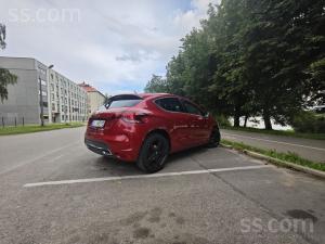 Красный Ситроен ДС 2011 в Рига, объемом двигателя 1.60 л и пробегом 266 тыс. км за 3600 €, фото 5 на AUTOMOTO.COM.LV