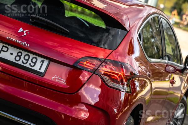 Sarkans Citroen DS 2011 Jelgava, ar dzinēja tilpumu 2.00 L un nobraukumu 203 tūkst. km par 5350 €, foto 4 vietnē AUTOMOTO.COM.LV