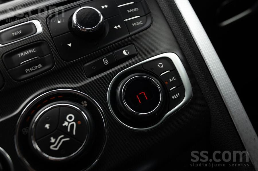Sarkans Citroen DS 2011 Jelgava, ar dzinēja tilpumu 2.00 L un nobraukumu 203 tūkst. km par 5350 €, foto 24 vietnē AUTOMOTO.COM.LV
