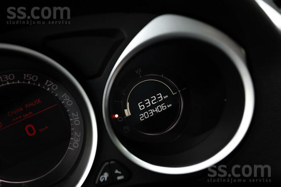 Sarkans Citroen DS 2011 Jelgava, ar dzinēja tilpumu 2.00 L un nobraukumu 203 tūkst. km par 5350 €, foto 25 vietnē AUTOMOTO.COM.LV