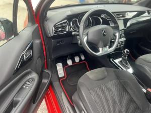 Sarkans Citroen DS 2013 Cēsis, ar dzinēja tilpumu 1.60 L un nobraukumu 209 tūkst. km par 5999 €, foto 11 vietnē AUTOMOTO.COM.LV