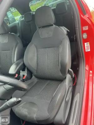 Sarkans Citroen DS 2013 Cēsis, ar dzinēja tilpumu 1.60 L un nobraukumu 209 tūkst. km par 5999 €, foto 13 vietnē AUTOMOTO.COM.LV