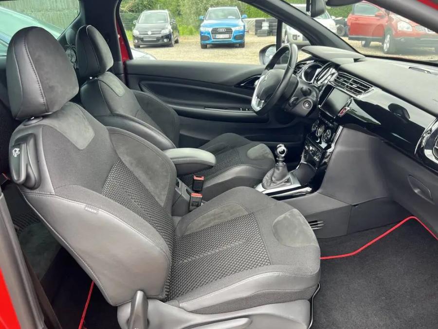 Sarkans Citroen DS 2013 Cēsis, ar dzinēja tilpumu 1.60 L un nobraukumu 209 tūkst. km par 5999 €, foto 15 vietnē AUTOMOTO.COM.LV