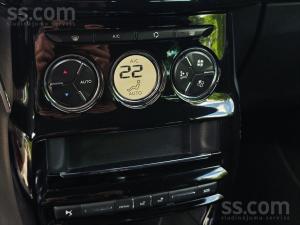 Красный Ситроен ДС 2016 в Огре, объемом двигателя 1.20 л и пробегом 108 тыс. км за 6200 €, фото 17 на AUTOMOTO.COM.LV