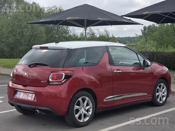 Red Citroen DS 2016 in Ogre, with an engine capacity of 1.20 L and mileage of 108 thousand km for 6277 €, photo 5 on AUTOMOTO.COM.LV