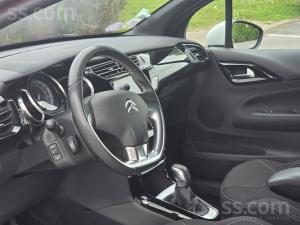 Red Citroen DS 2016 in Ogre, with an engine capacity of 1.20 L and mileage of 108 thousand km for 6277 €, photo 7 on AUTOMOTO.COM.LV