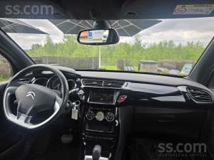 Red Citroen DS 2016 in Ogre, with an engine capacity of 1.20 L and mileage of 108 thousand km for 6277 €, photo 10 on AUTOMOTO.COM.LV