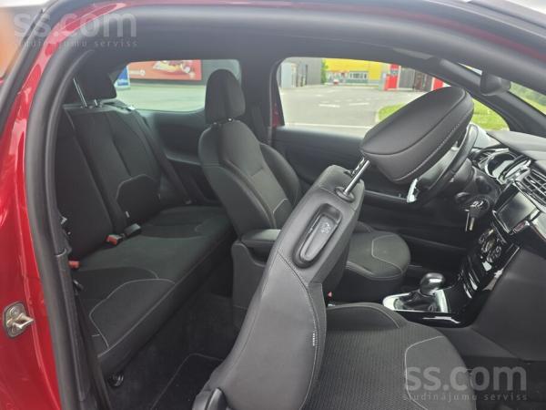 Red Citroen DS 2016 in Ogre, with an engine capacity of 1.20 L and mileage of 108 thousand km for 6277 €, photo 10 on AUTOMOTO.COM.LV