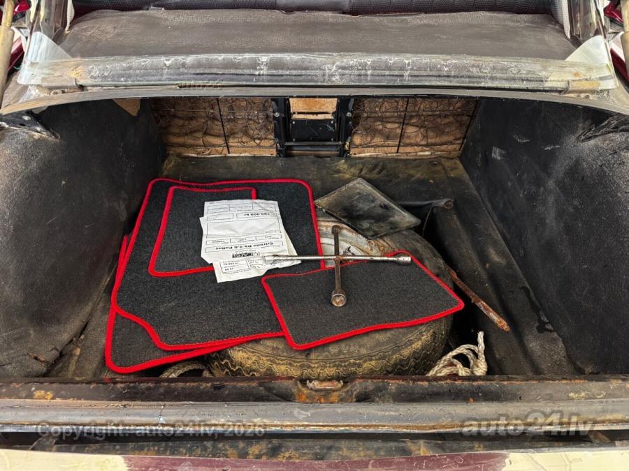 Red Citroen DS 1972 in Tallinn, with an engine capacity of 2.30 L and mileage of 1 thousand km for 14900 €, photo 14 on AUTOMOTO.COM.LV