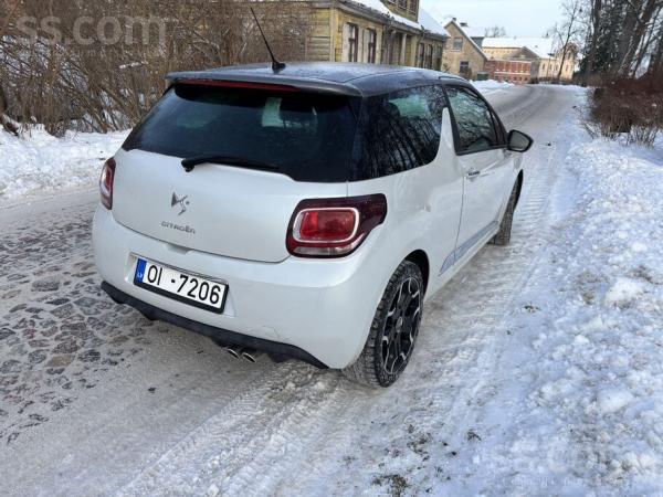 White Citroen DS 2015 in Kuldiga, with an engine capacity of 1.60 L and mileage of 126 thousand km for 5795 €, photo 4 on AUTOMOTO.COM.LV