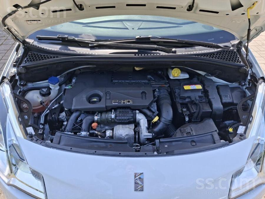 Balts Citroen DS 2011 Valmiera, ar dzinēja tilpumu 1.60 L un nobraukumu 109 tūkst. km par 5500 €, foto 8 vietnē AUTOMOTO.COM.LV