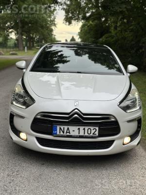 Balts Citroen DS 2013 Bauska, ar dzinēja tilpumu 2.00 L un nobraukumu 237 tūkst. km par 5990 €, foto 3 vietnē AUTOMOTO.COM.LV