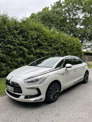 Balts Citroen DS 2013 Bauska, ar dzinēja tilpumu 2.00 L un nobraukumu 237 tūkst. km par 5990 €, foto 5 vietnē AUTOMOTO.COM.LV