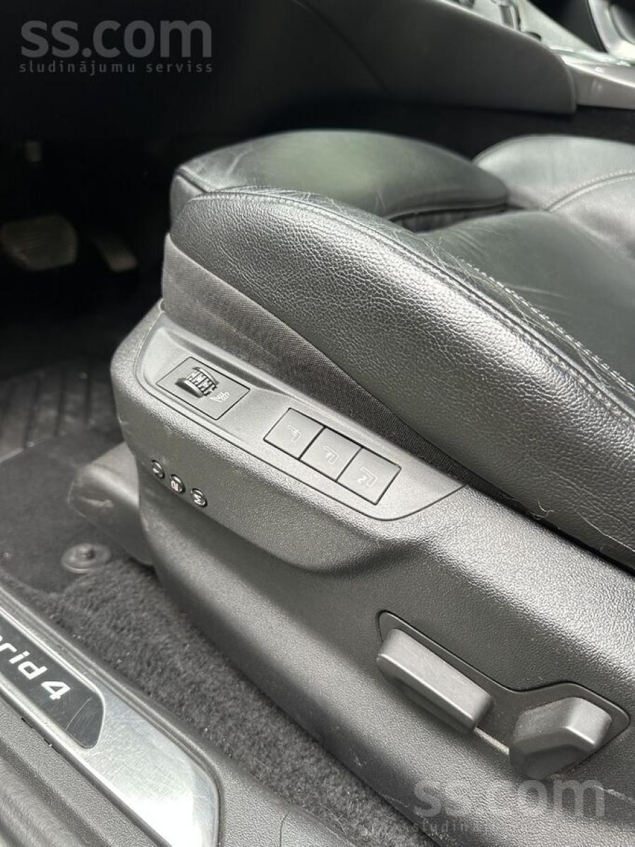 Balts Citroen DS 2013 Bauska, ar dzinēja tilpumu 2.00 L un nobraukumu 237 tūkst. km par 5990 €, foto 21 vietnē AUTOMOTO.COM.LV