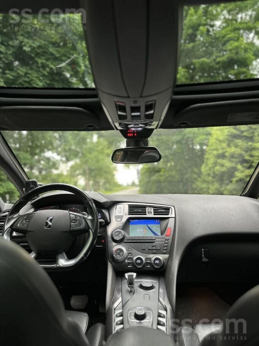 Balts Citroen DS 2013 Bauska, ar dzinēja tilpumu 2.00 L un nobraukumu 237 tūkst. km par 5990 €, foto 26 vietnē AUTOMOTO.COM.LV