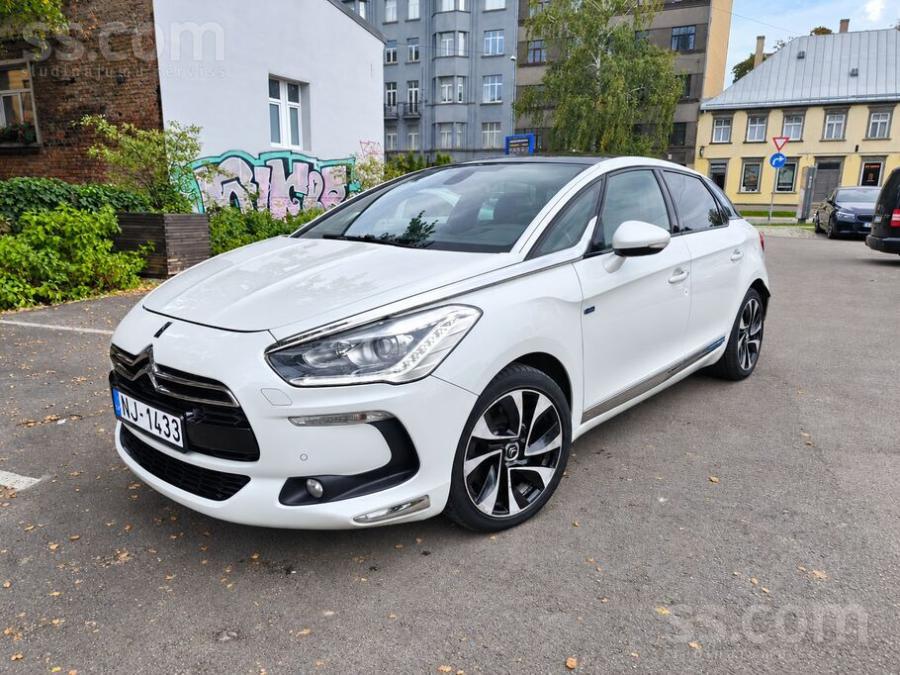 Balts Citroen DS 2013 Rīga, ar dzinēja tilpumu 2.00 L un nobraukumu 0 tūkst. km par 4500 €, foto 1 vietnē AUTOMOTO.COM.LV
