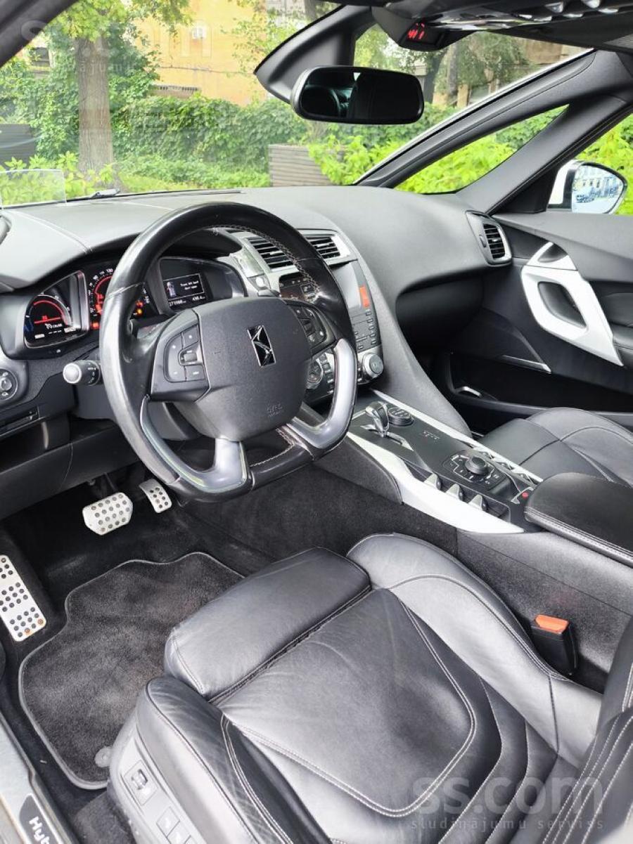 Balts Citroen DS 2013 Rīga, ar dzinēja tilpumu 2.00 L un nobraukumu 0 tūkst. km par 4500 €, foto 4 vietnē AUTOMOTO.COM.LV