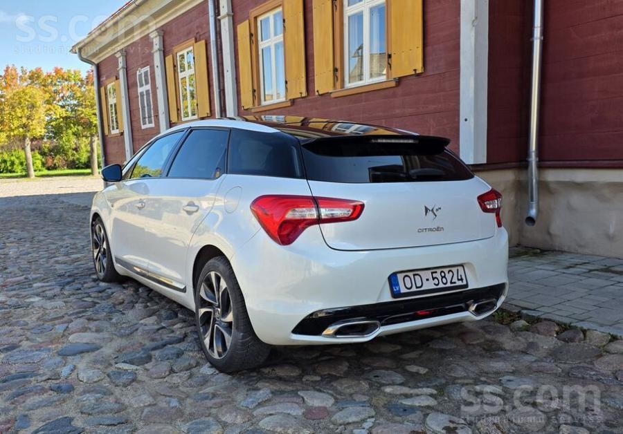 Balts Citroen DS 2013 Jelgava, ar dzinēja tilpumu 2.00 L un nobraukumu 0 tūkst. km par 4590 €, foto 3 vietnē AUTOMOTO.COM.LV