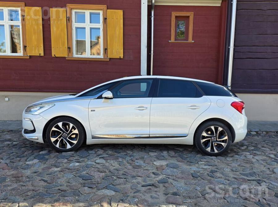 Balts Citroen DS 2013 Jelgava, ar dzinēja tilpumu 2.00 L un nobraukumu 0 tūkst. km par 4590 €, foto 7 vietnē AUTOMOTO.COM.LV