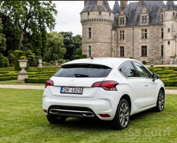 Balts Citroen DS 2014 Rīga, ar dzinēja tilpumu 2.00 L un nobraukumu 176 tūkst. km par 6150 €, foto 1 vietnē AUTOMOTO.COM.LV