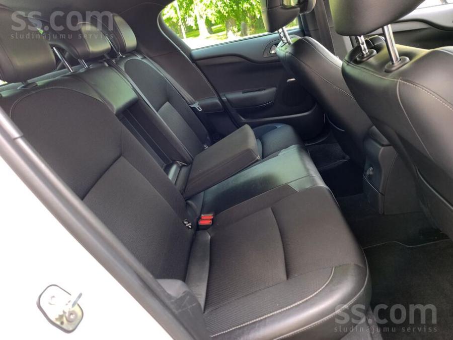 Balts Citroen DS 2014 Jelgava, ar dzinēja tilpumu 1.60 L un nobraukumu 0 tūkst. km par 5990 €, foto 21 vietnē AUTOMOTO.COM.LV