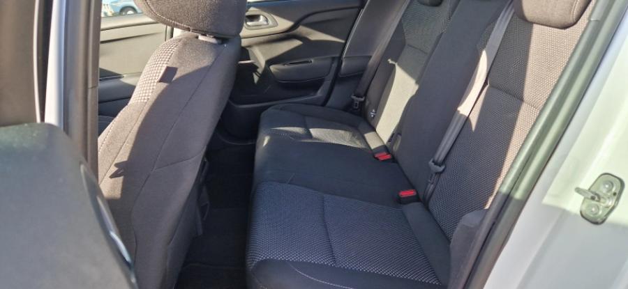 Balts Citroen DS 2014 Rīga, ar dzinēja tilpumu 1.60 L un nobraukumu 178 tūkst. km par 6950 €, foto 20 vietnē AUTOMOTO.COM.LV
