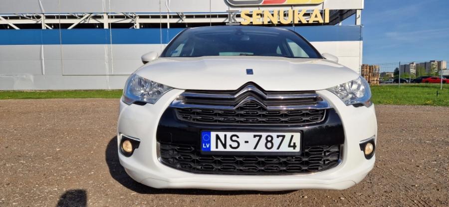 Balts Citroen DS 2014 Rīga, ar dzinēja tilpumu 1.60 L un nobraukumu 178 tūkst. km par 6950 €, foto 33 vietnē AUTOMOTO.COM.LV