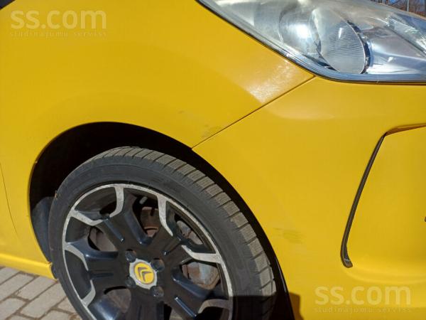 Dzeltens Citroen DS 2010 Rīga, ar dzinēja tilpumu 1.60 L un nobraukumu 228 tūkst. km par 1500 €, foto 9 vietnē AUTOMOTO.COM.LV